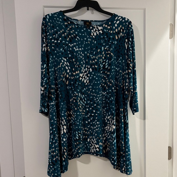 JM Collection | Tops | Jm Collection Teal And White Abstract Tunic ...
